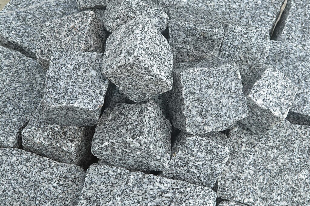 Ref. 4127 – Adoquín Granito Gris – Piedras de Alicante